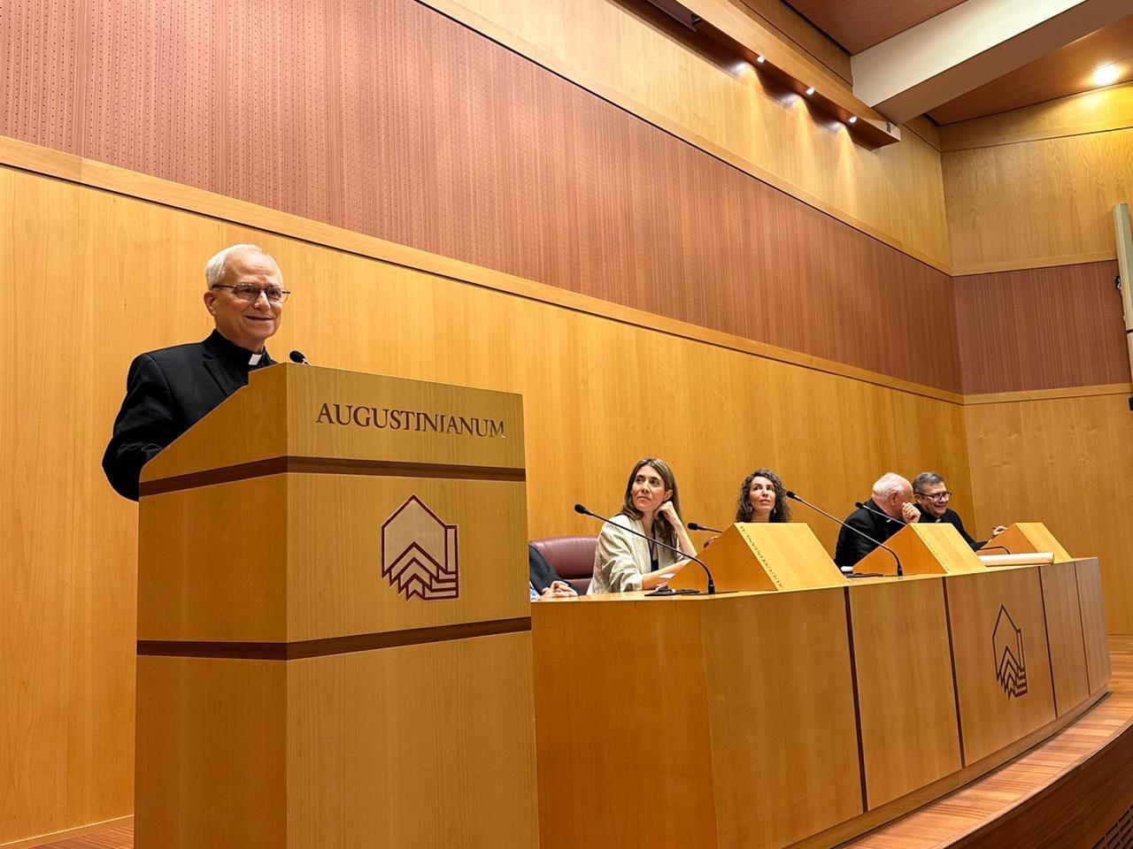 El mensaje del papa León XIV al rector de la UNSE durante un encuentro ...