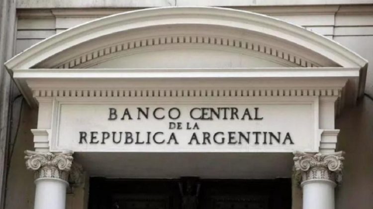 El BCRA aumentó USD 1.500 millones su intervención en futuros para ...