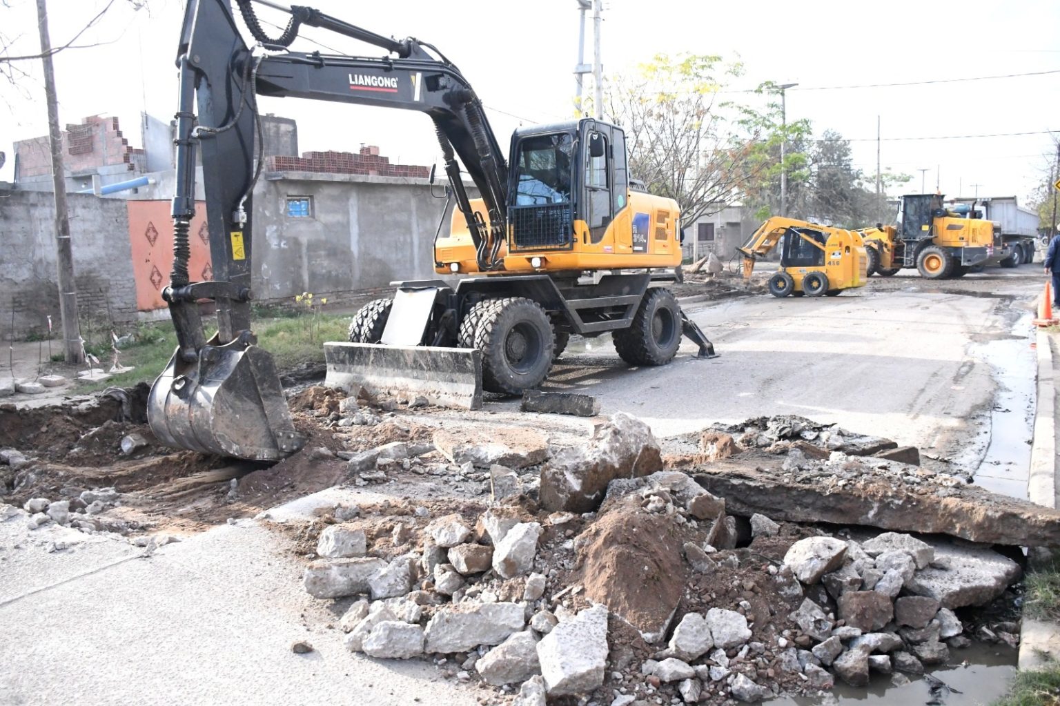 Comenzó con la reparación de un importante tramo de calle Diaguitas en ...