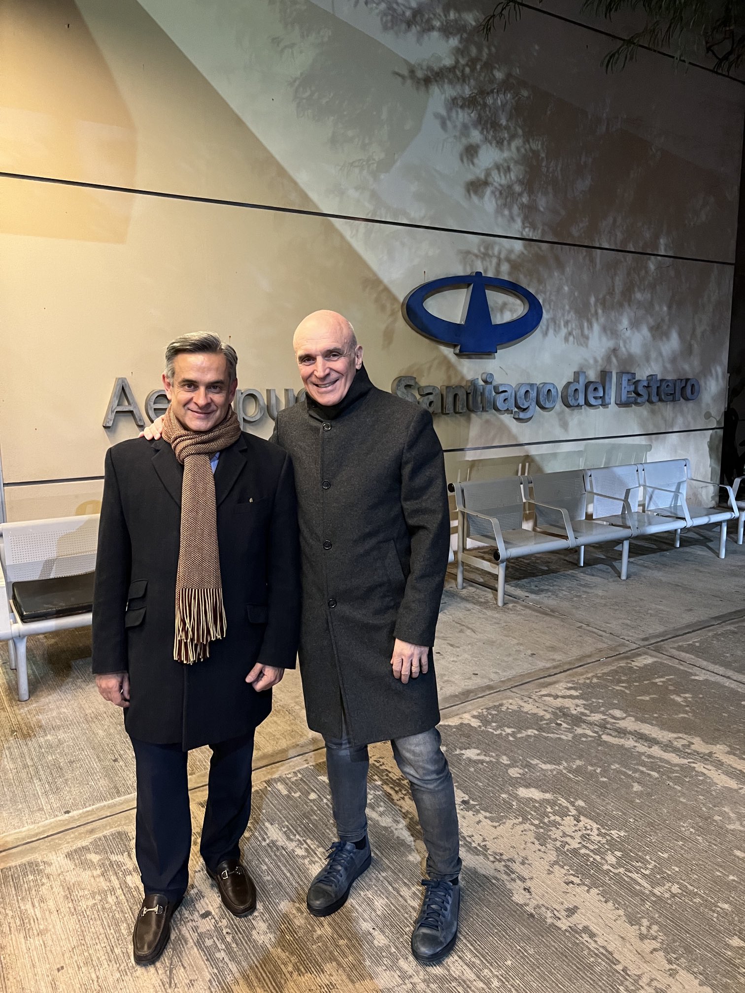 Espert usó el avión de Machado para venir a Santiago del Estero ...